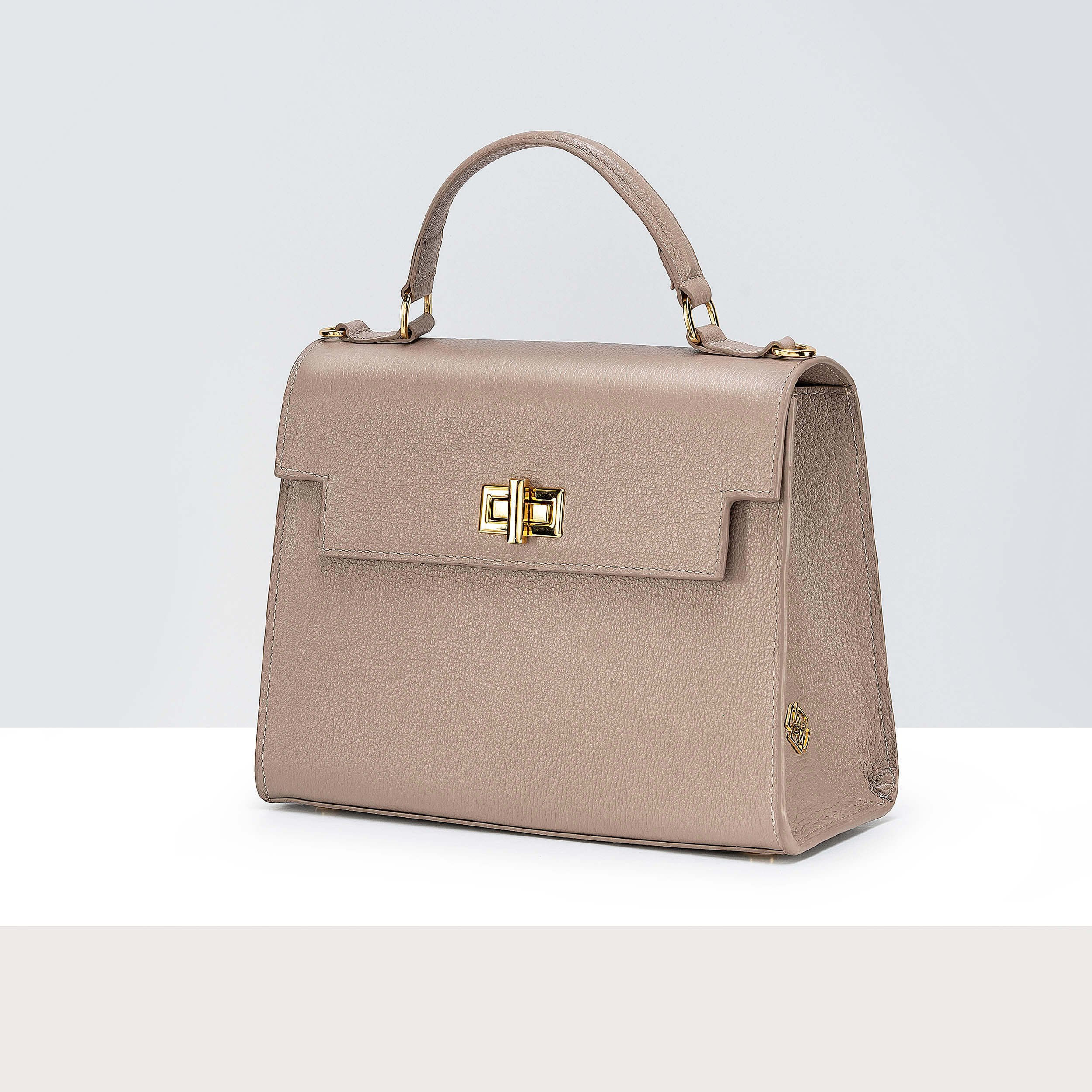 Bolsa de Couro Fendi - Ref. Cecília | Donna Guerriera