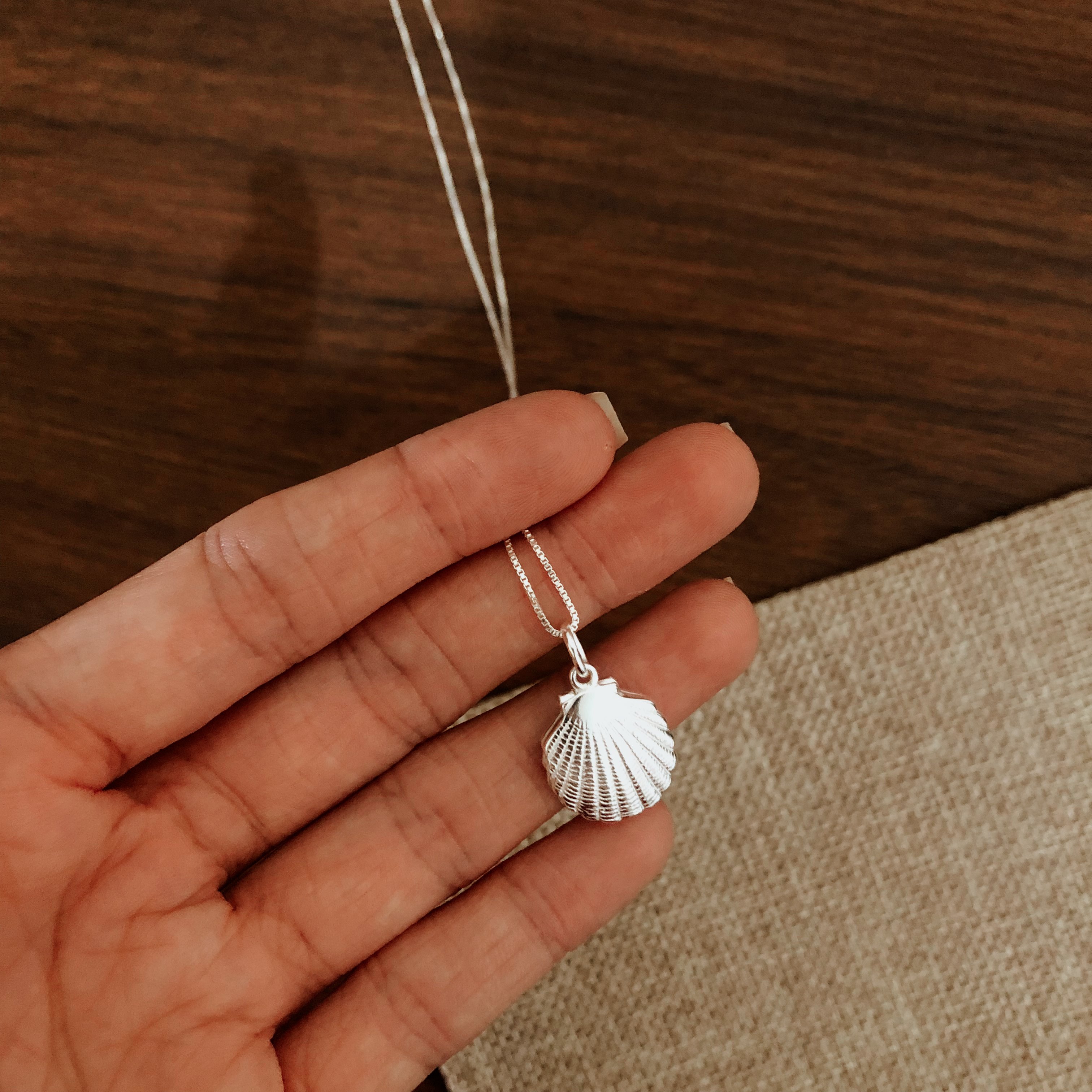 Relicário Prata 925 - Concha | Art Retrart - Fotos Polaroids e ...