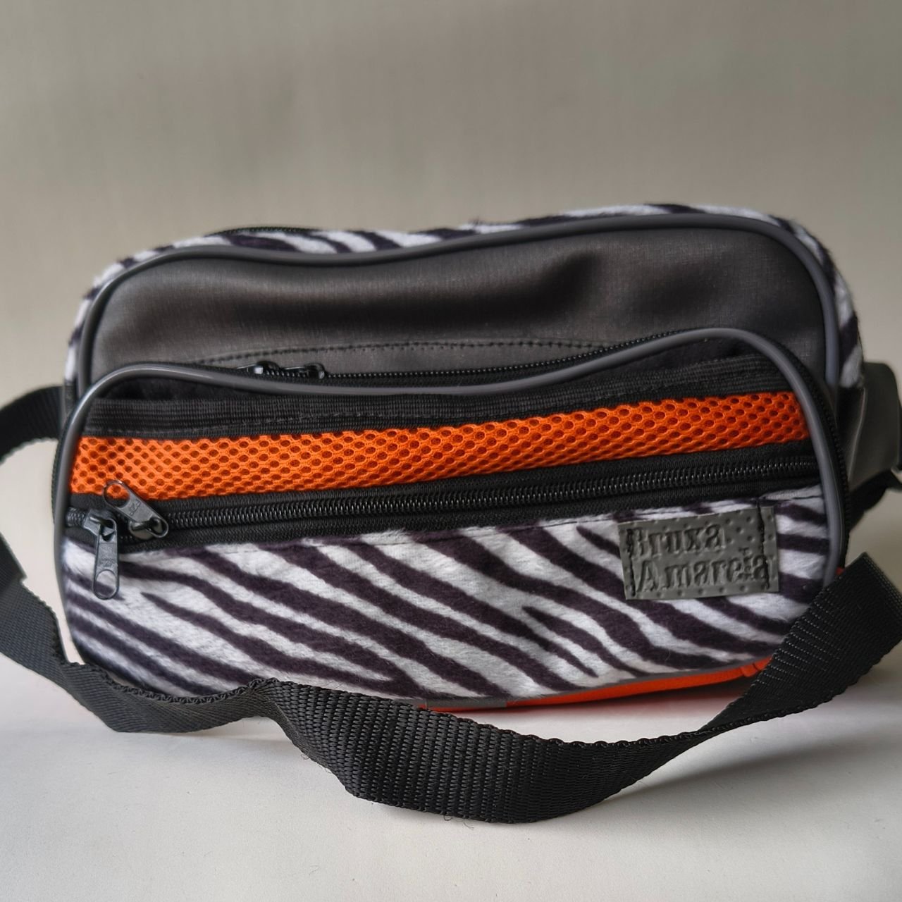 Pochete Madagascar | Bruxa Amarela