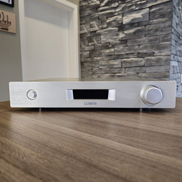 Amplificador Integrado Lumin M1 - Streamer Embutido - Seminovo | AudioTAG