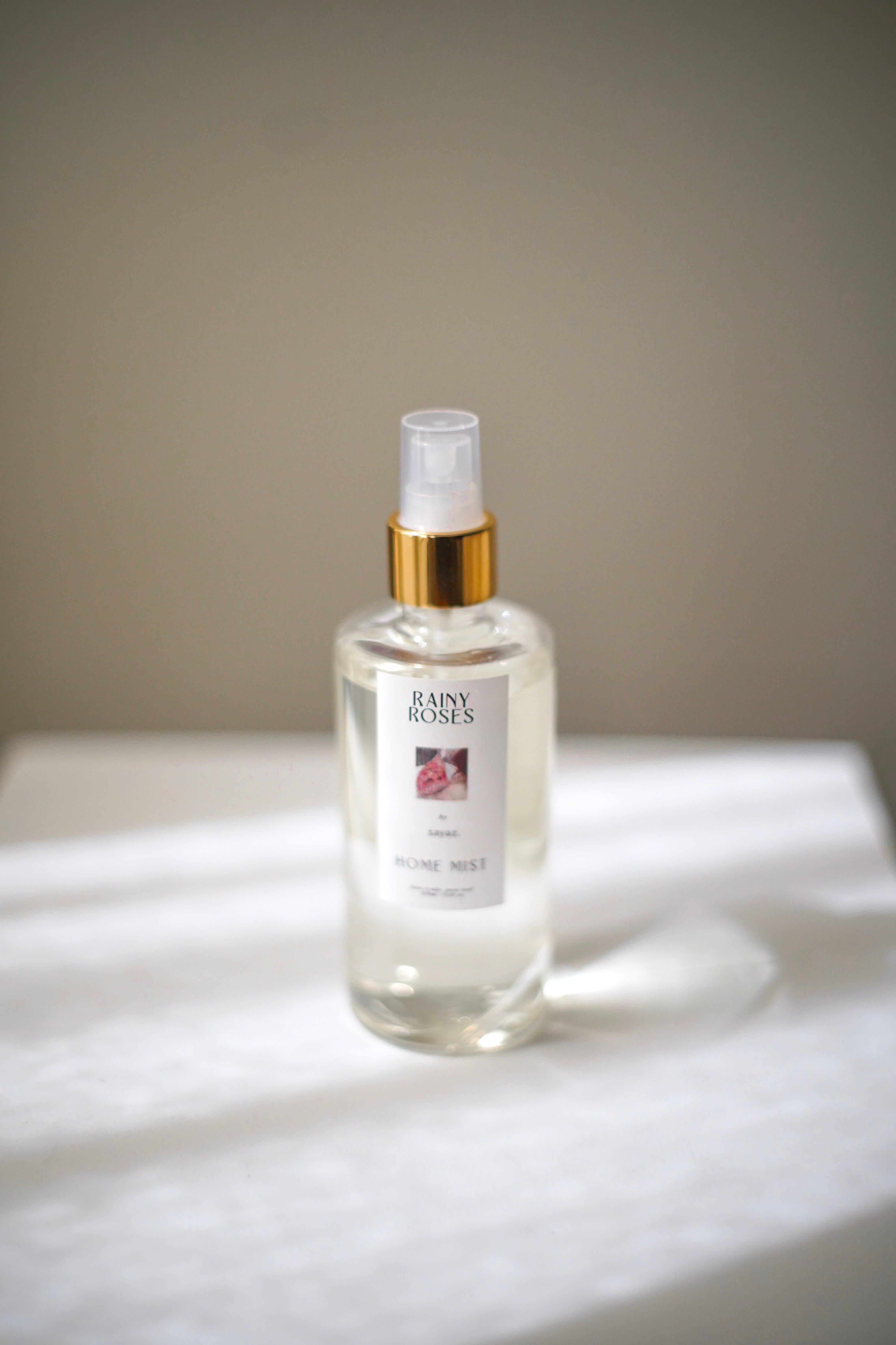 home mist Rainy Roses. | zayaz.