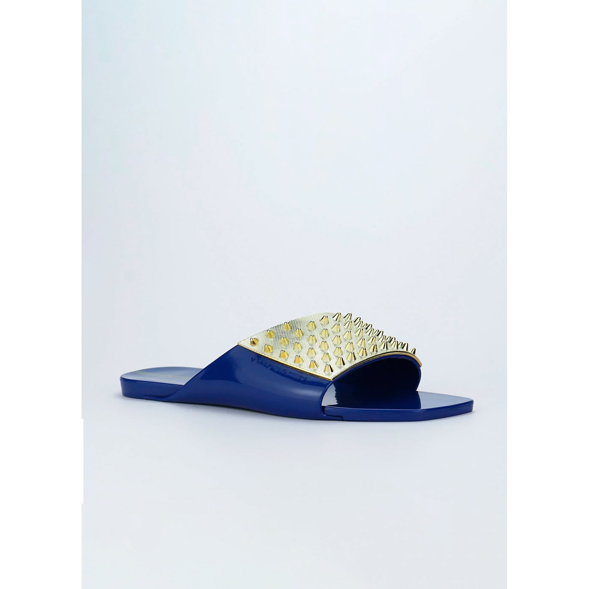 Rasteirinha Avolto Punk | Voices Culture