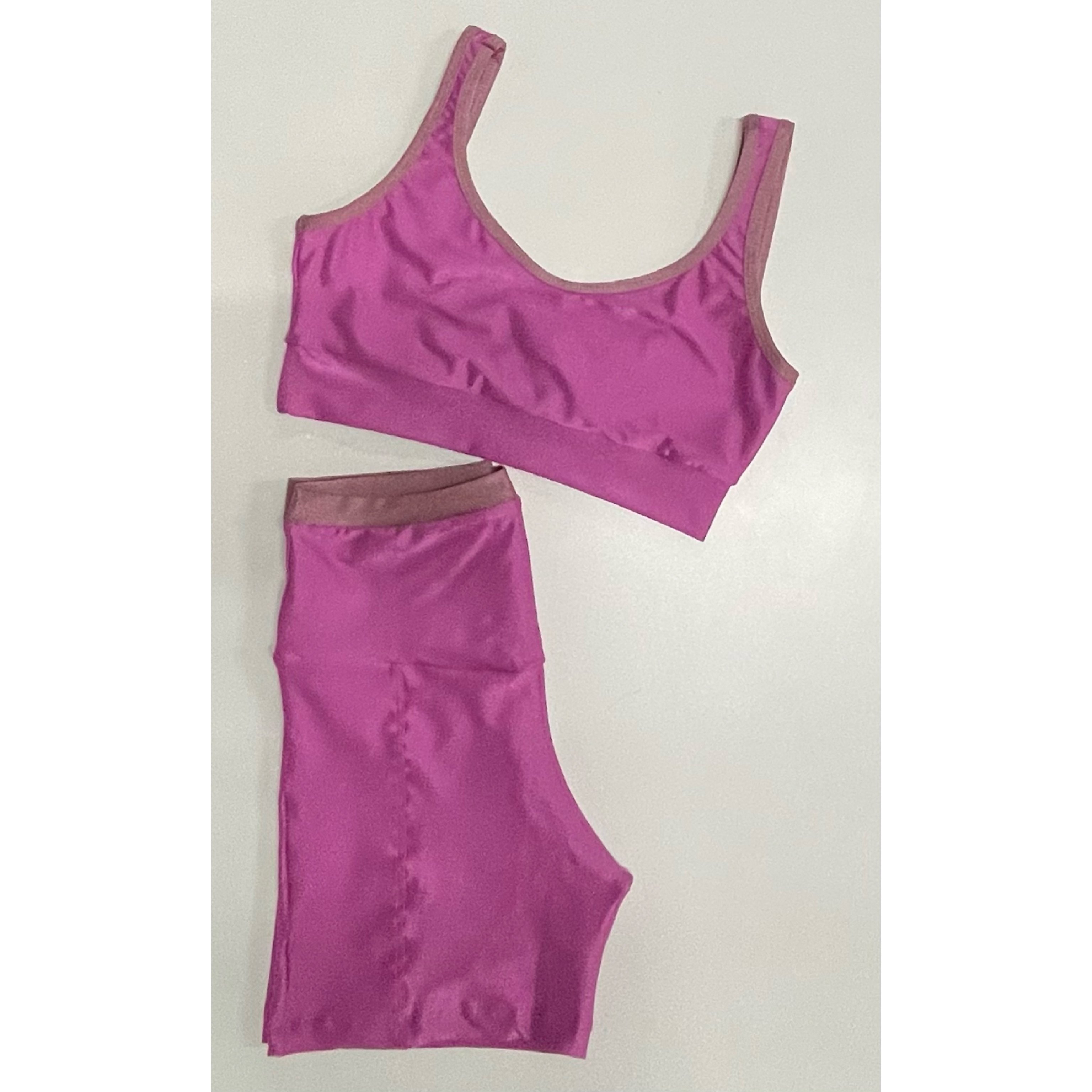 Cj short duo canelado alta compressão rosa seco / rose + top Alice TAM ...