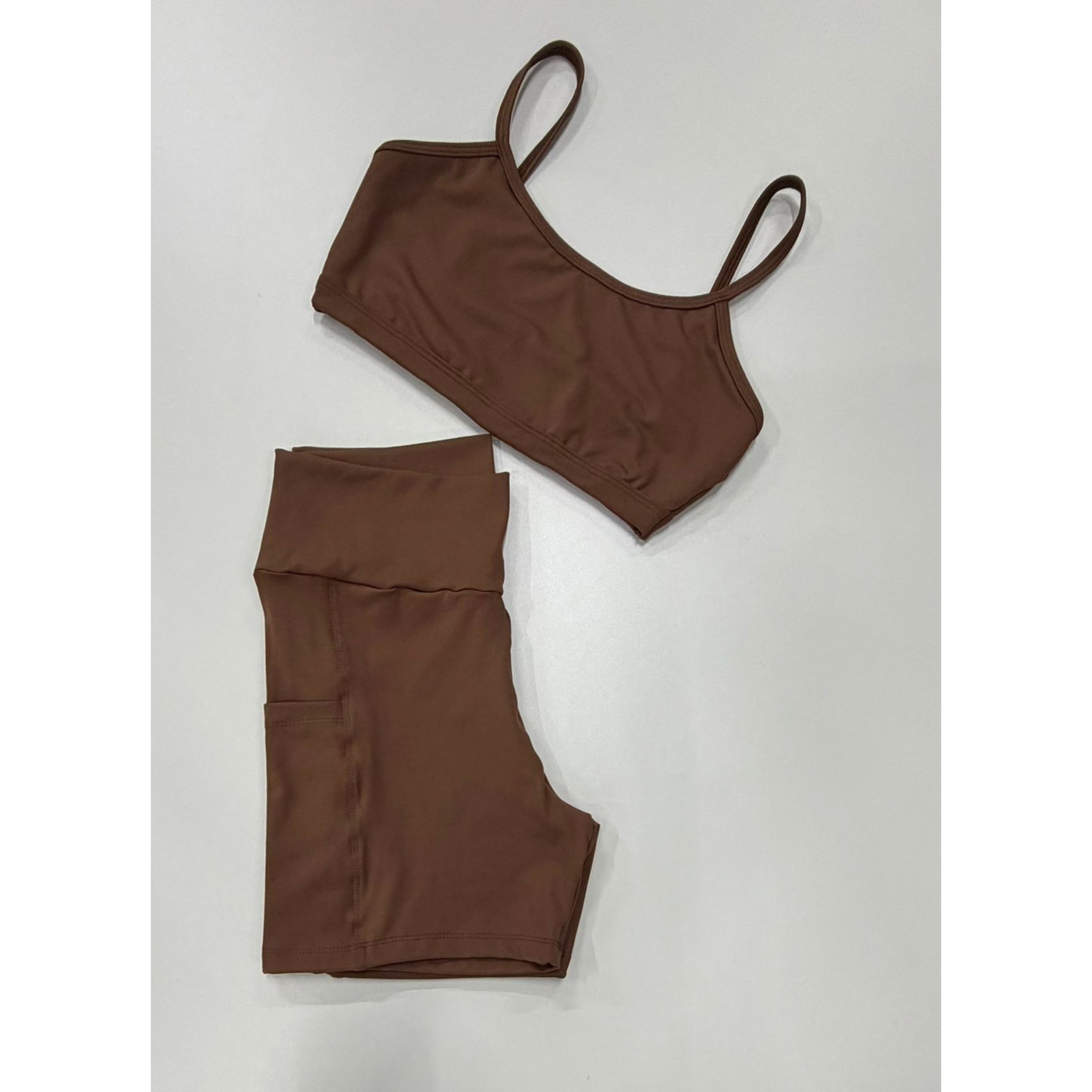 Cj short bolso suplex de poliamida chocolate + top Laura TAM único ...