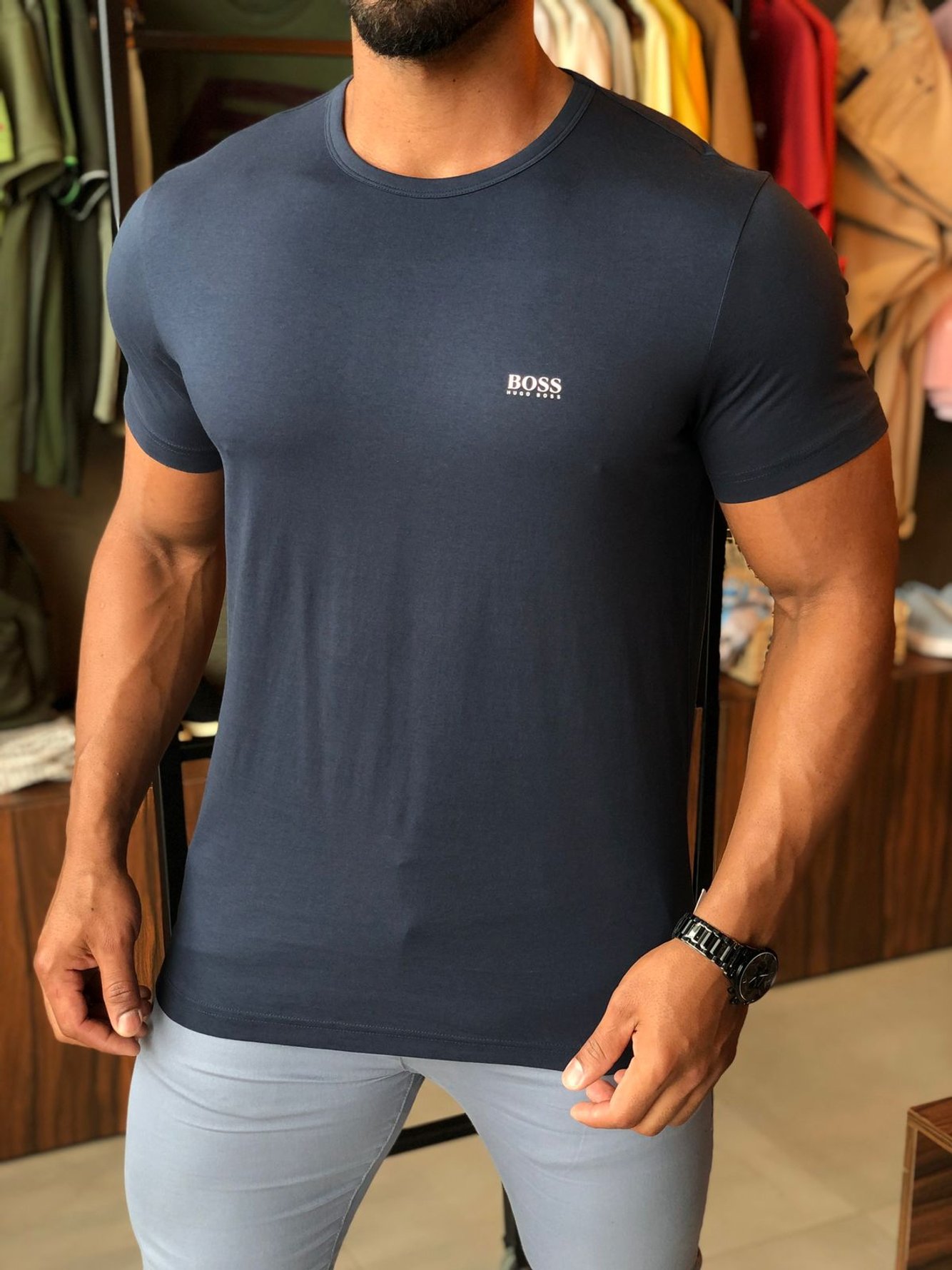 Camiseta Hugo Boss Marinho Basica Logo Peito Branco | Henri Store - Loja Oficial