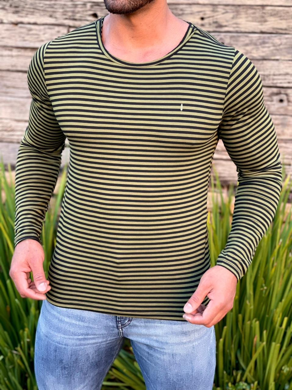 Camiseta Red Feather Manga Longa Stripes Musgo e Preta | Henri Store