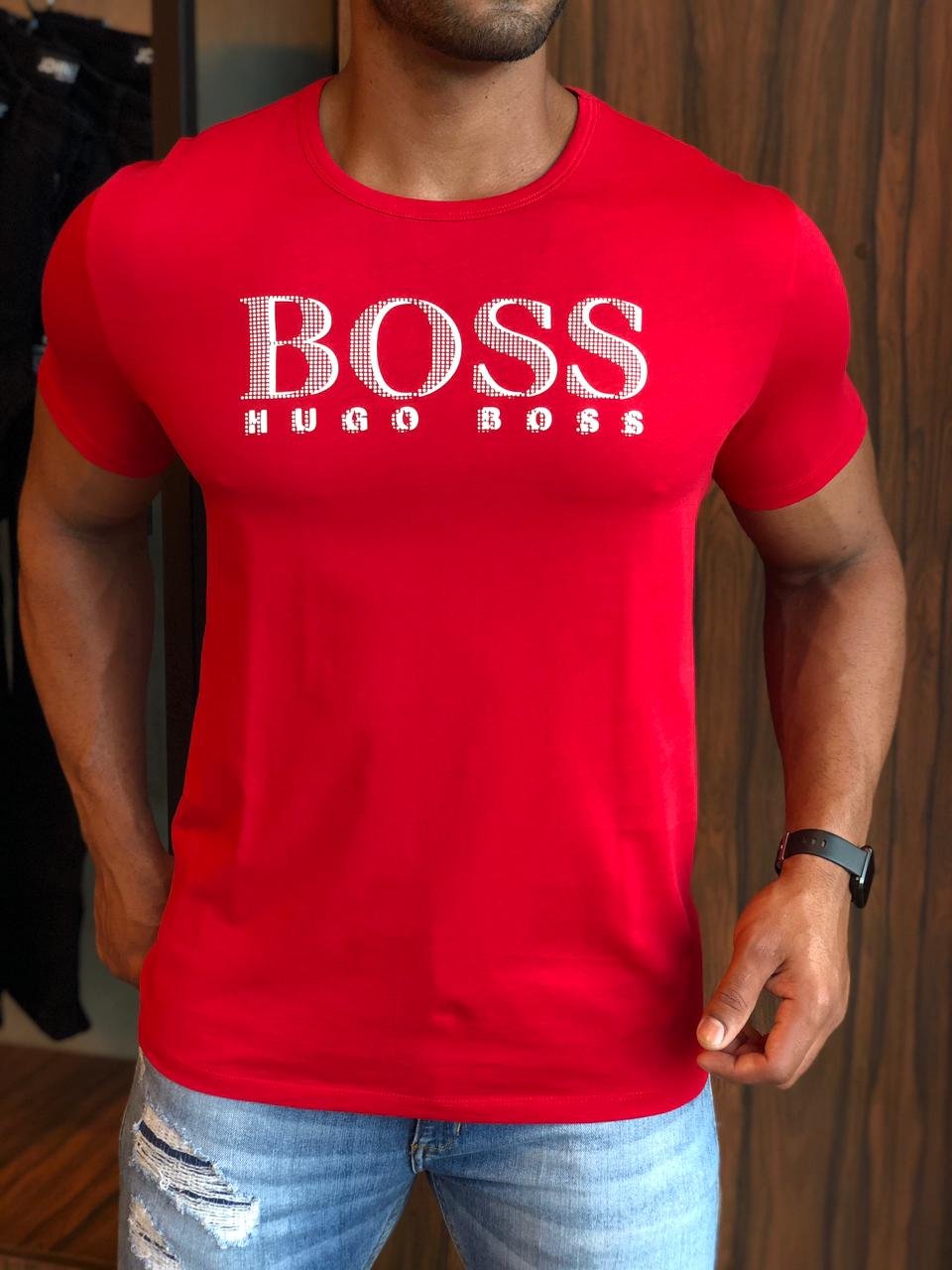 Camiseta Hugo Boss Vermelha Logo Boss Branco Pontilhado | Henri Store