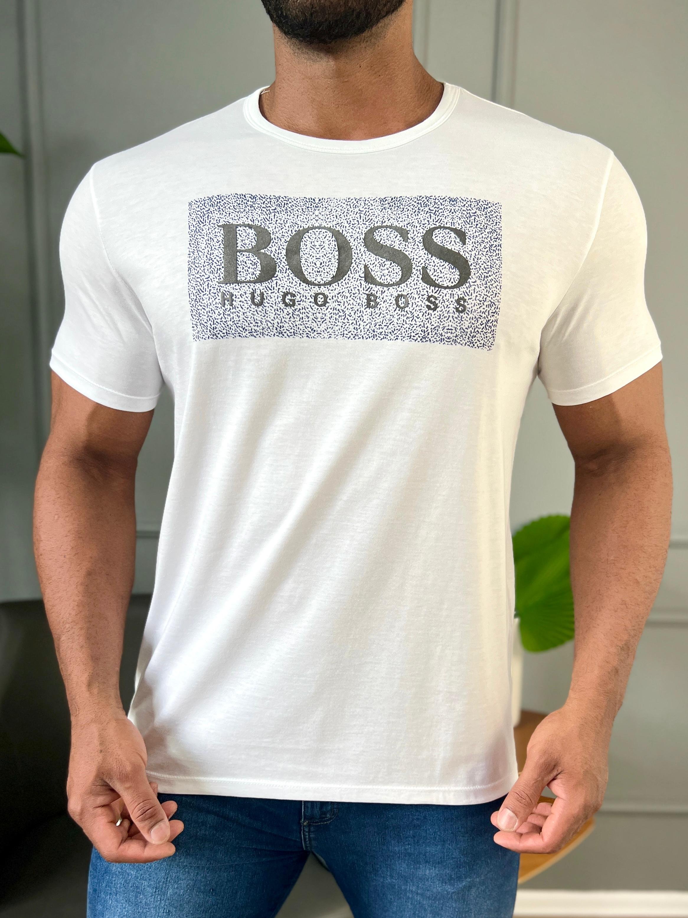 Camiseta Hugo Boss Branca Logo Boss Marinho | Henri Store - Loja Oficial