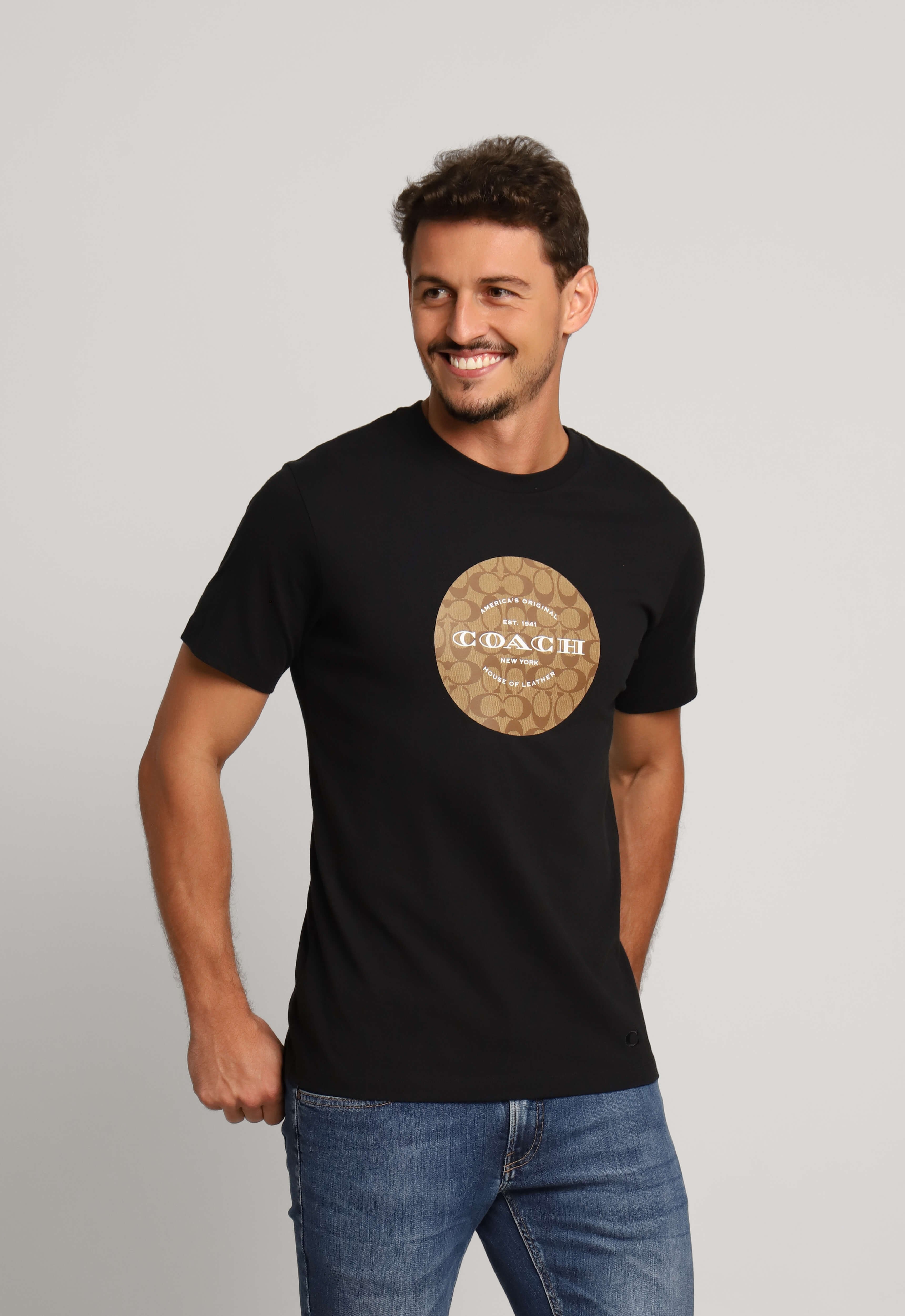 Camiseta Coach Logo Central Preto | Henri Store - Loja Oficial