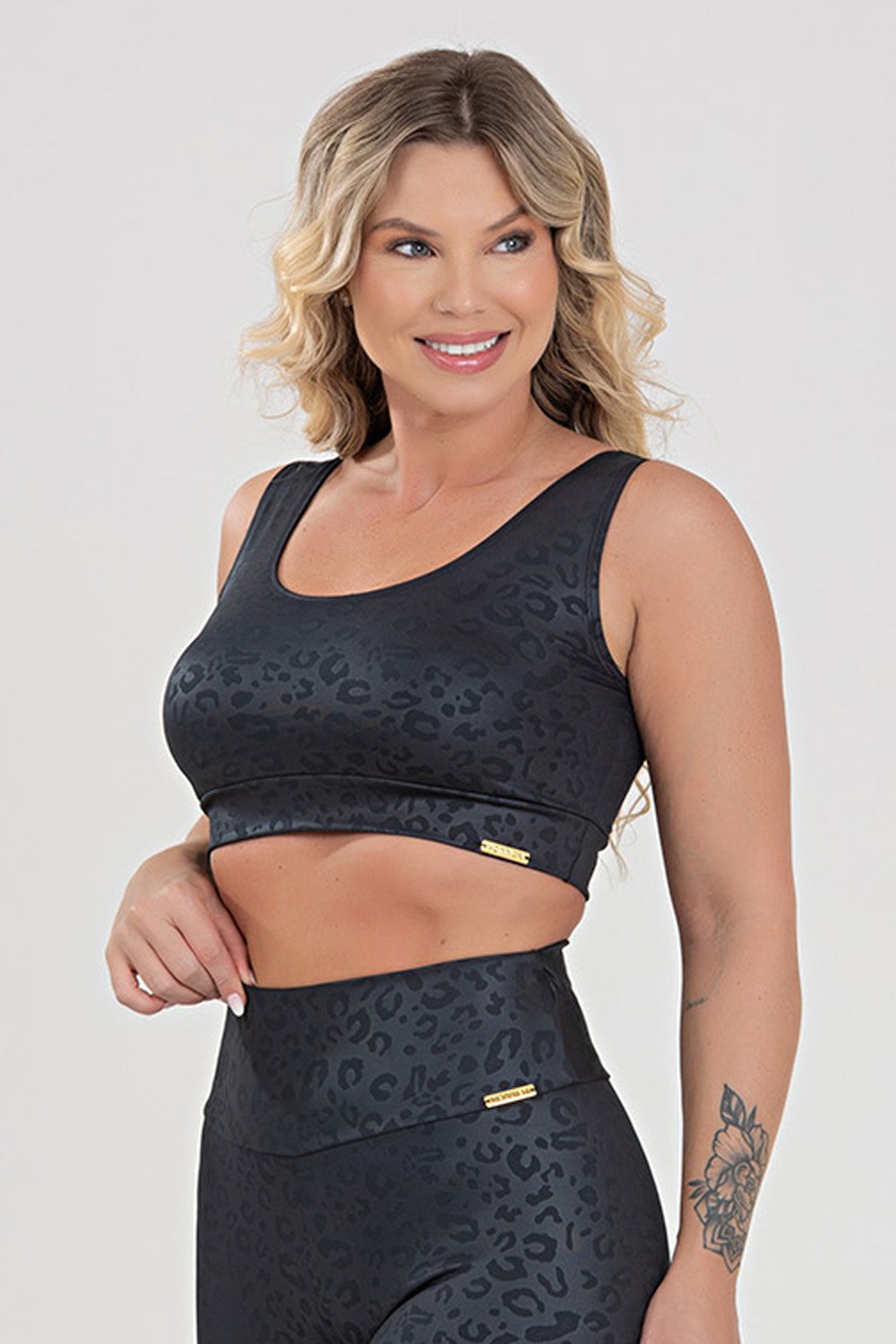 TOP REGATA ESTAMPADO ONÇA-PRETA BLACK AND SHINE (SEM BOJO) | Monnieri ...