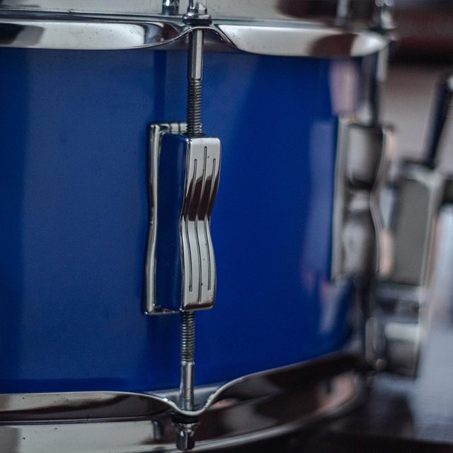 Caixa Ludwig Classic Maple 14x6,5" Concert Rock Blue Cortex Anos 70 ...