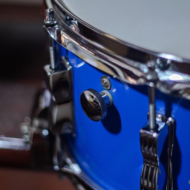 Caixa Ludwig Classic Maple 14x6,5" Concert Rock Blue Cortex Anos 70 ...