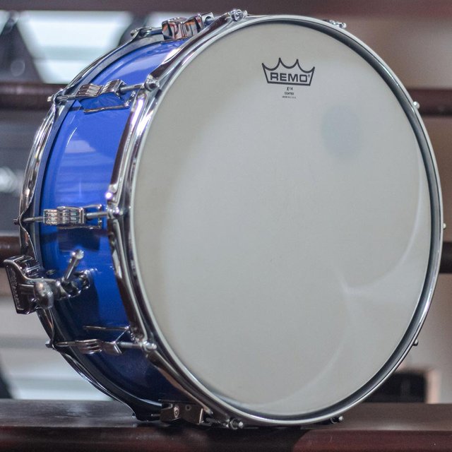 Caixa Ludwig Classic Maple 14x6,5" Concert Rock Blue Cortex Anos 70 ...