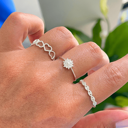 Anel Elos com Pedra Brilhante – Toque Sofisticado | Bellitas Joias