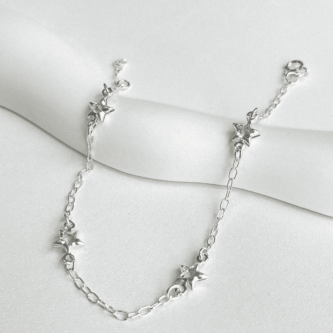 Pulseira Elos com Estrelas Lilás – Brilho e Charme na Prata 925 ...