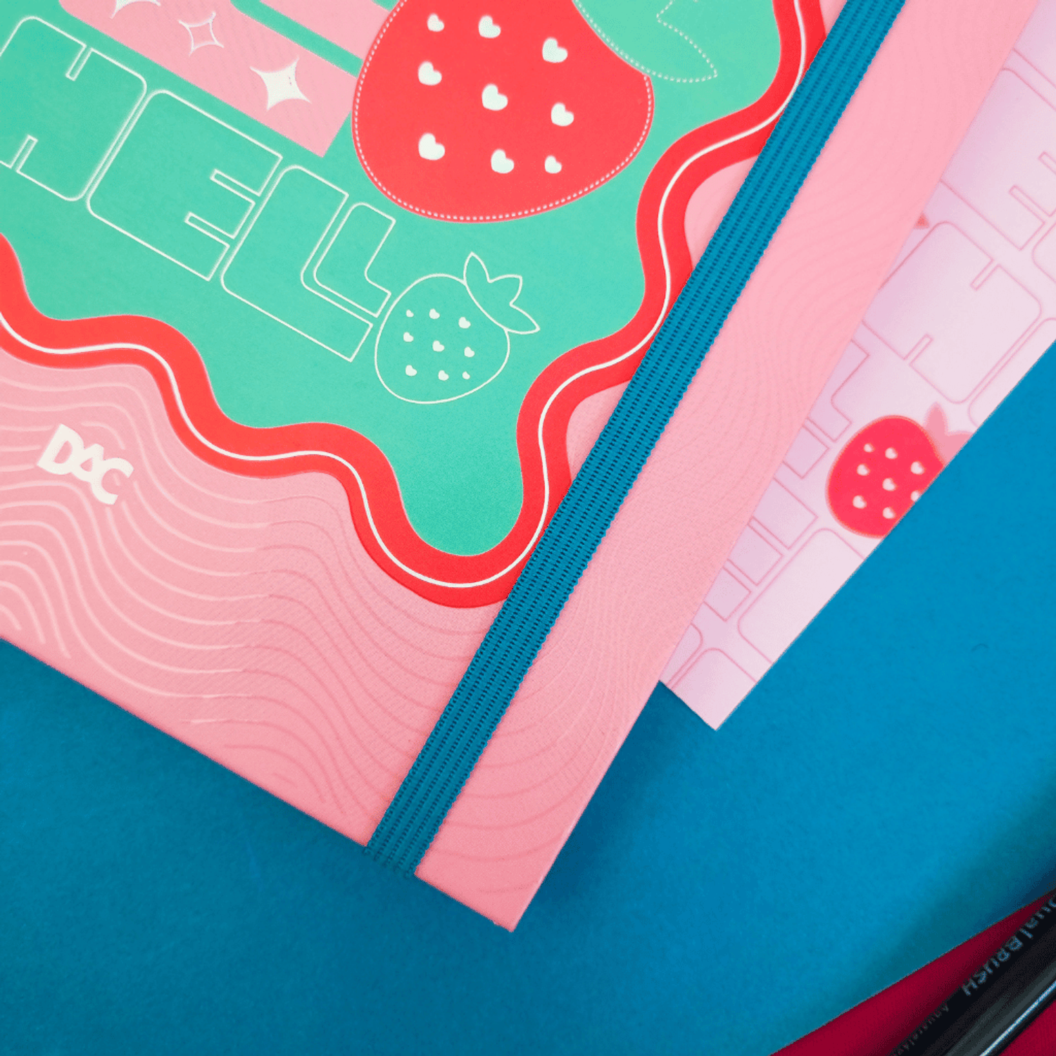 Caderno Smart Colegial 10 Matérias Hello DAC | Atacado Papelândia