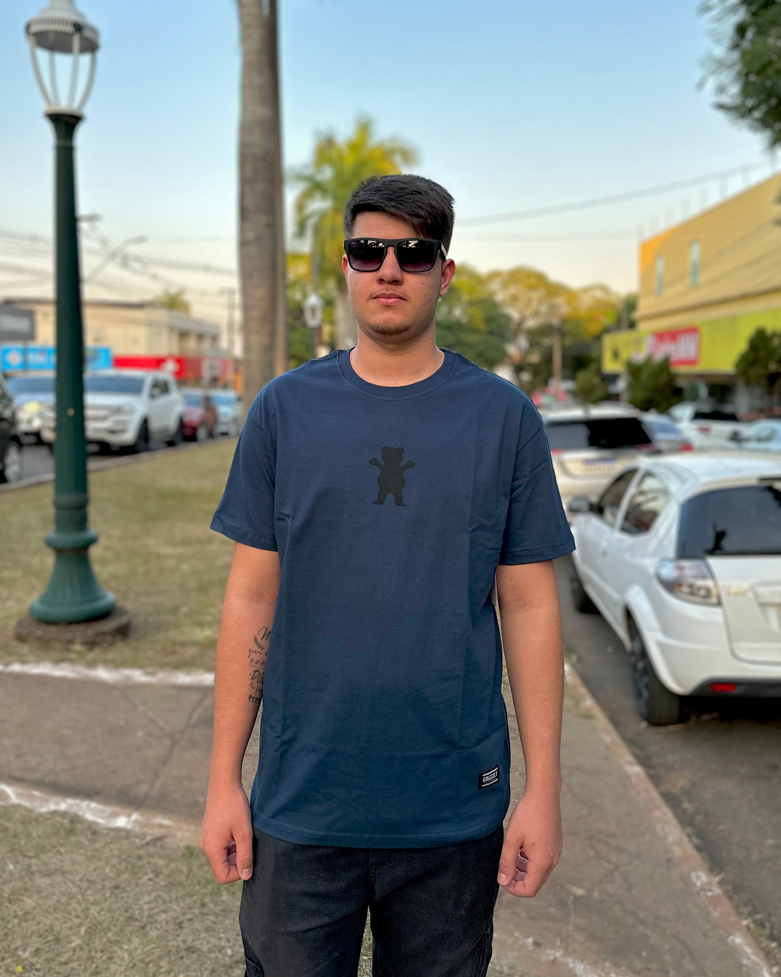 Camiseta Grizzly Back Script | Stradi Skate Surf