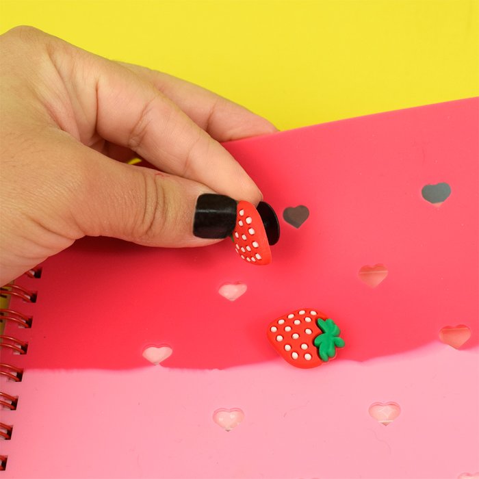 CADERNO STICKERS HELLO - DAC | Papelaria Colorir