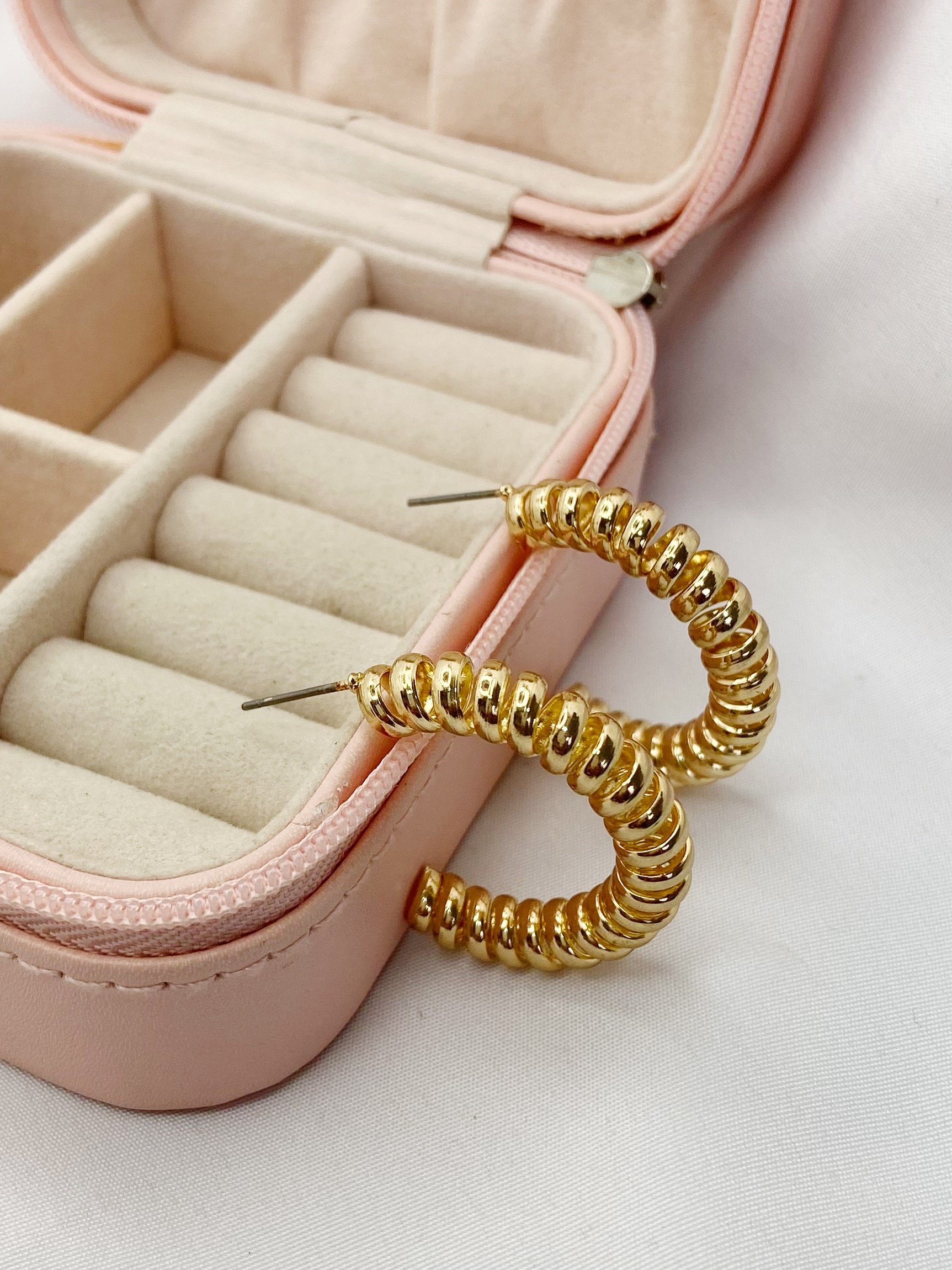 ARGOLA ESPIRAL DOURADO - BA071 | Labela Diva