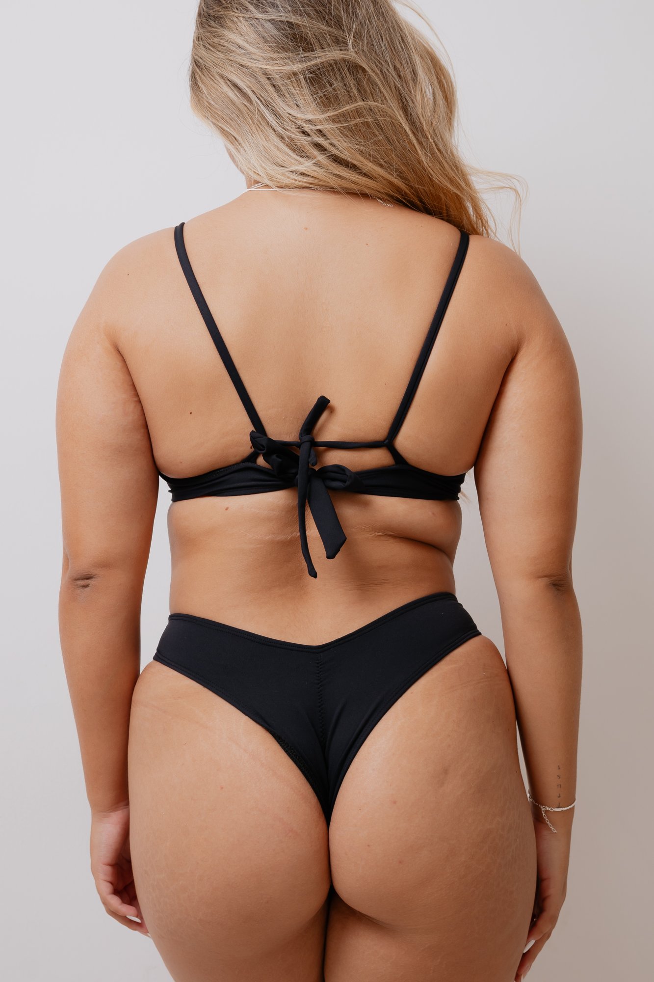 Biquíni Carol Empina Bumbum Preto Vogabr