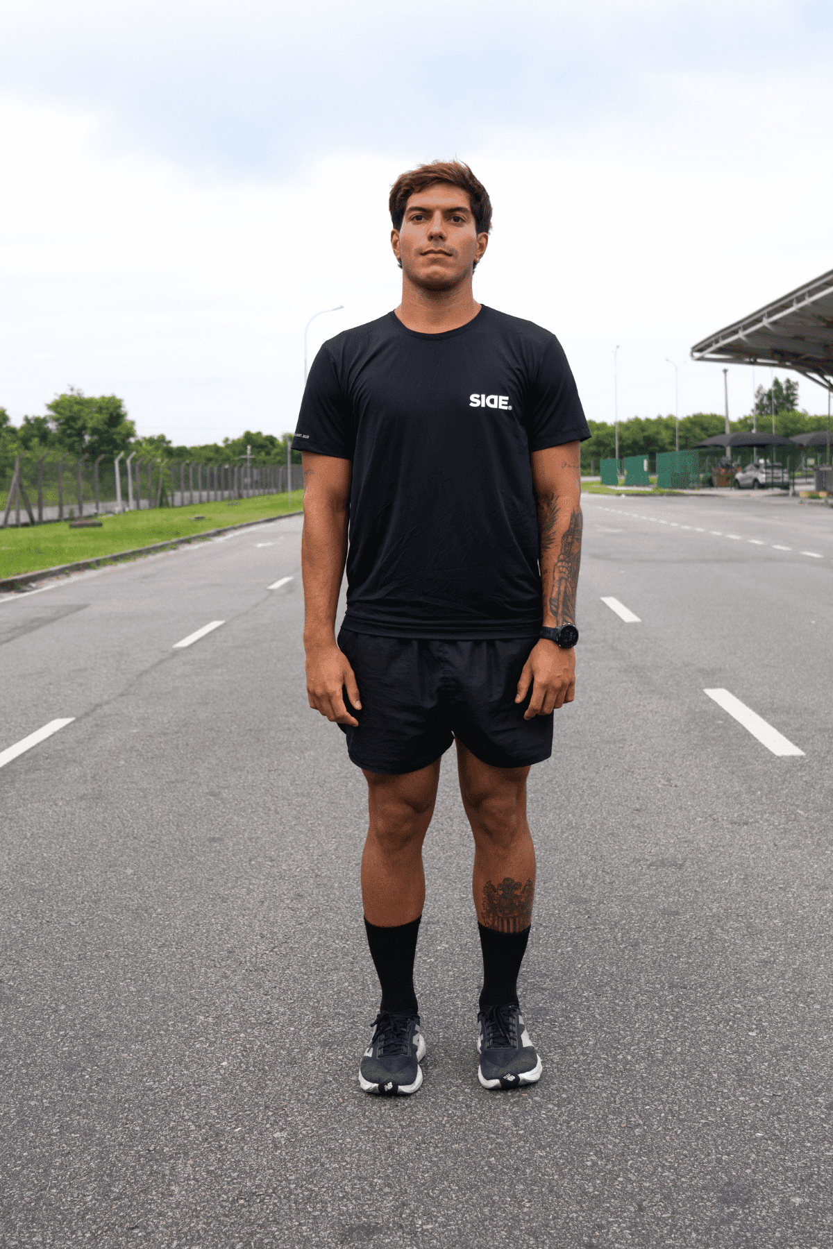 camiseta basic black | SIDE