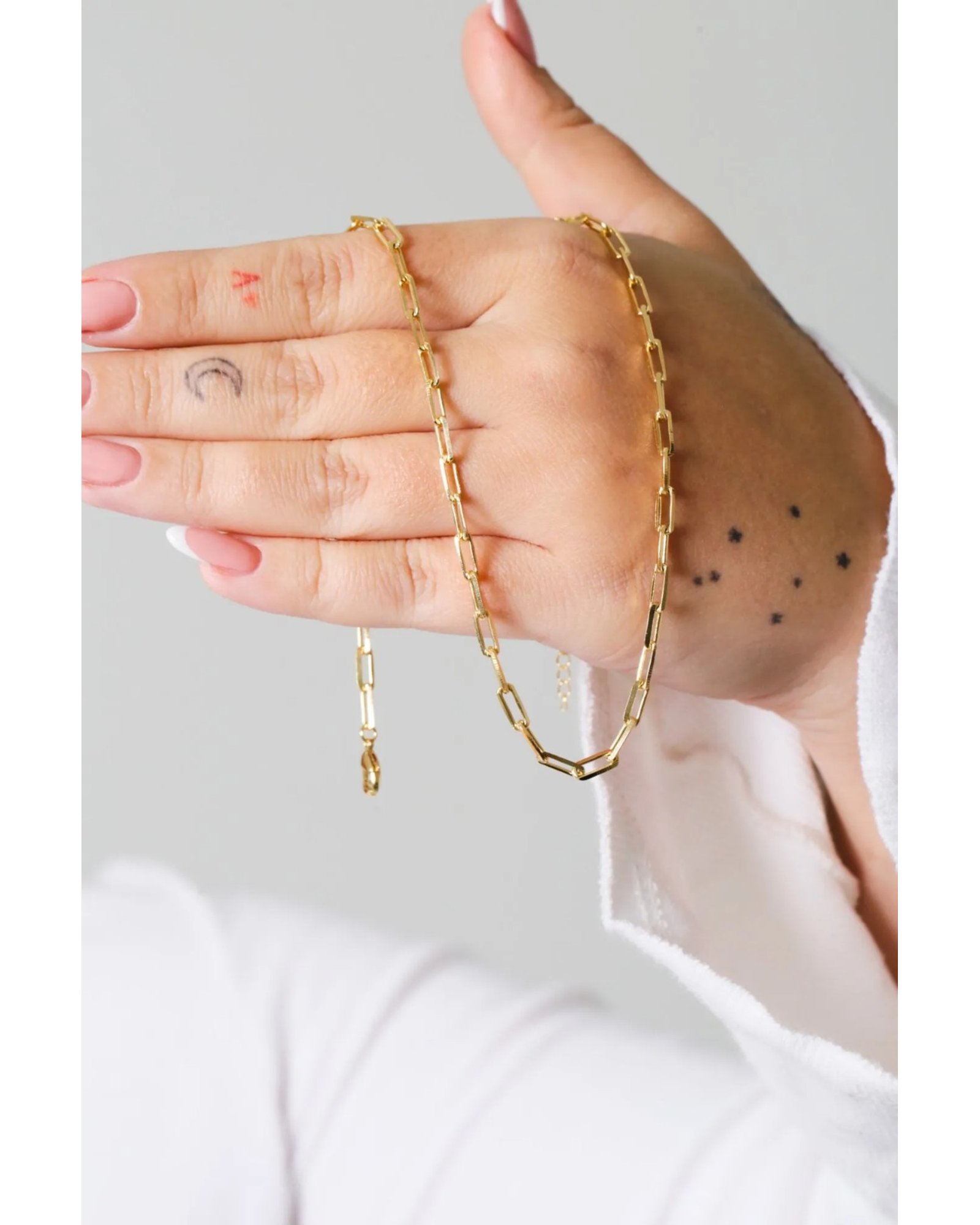 Chocker elos cartier finos dourado | Anápi Atacado