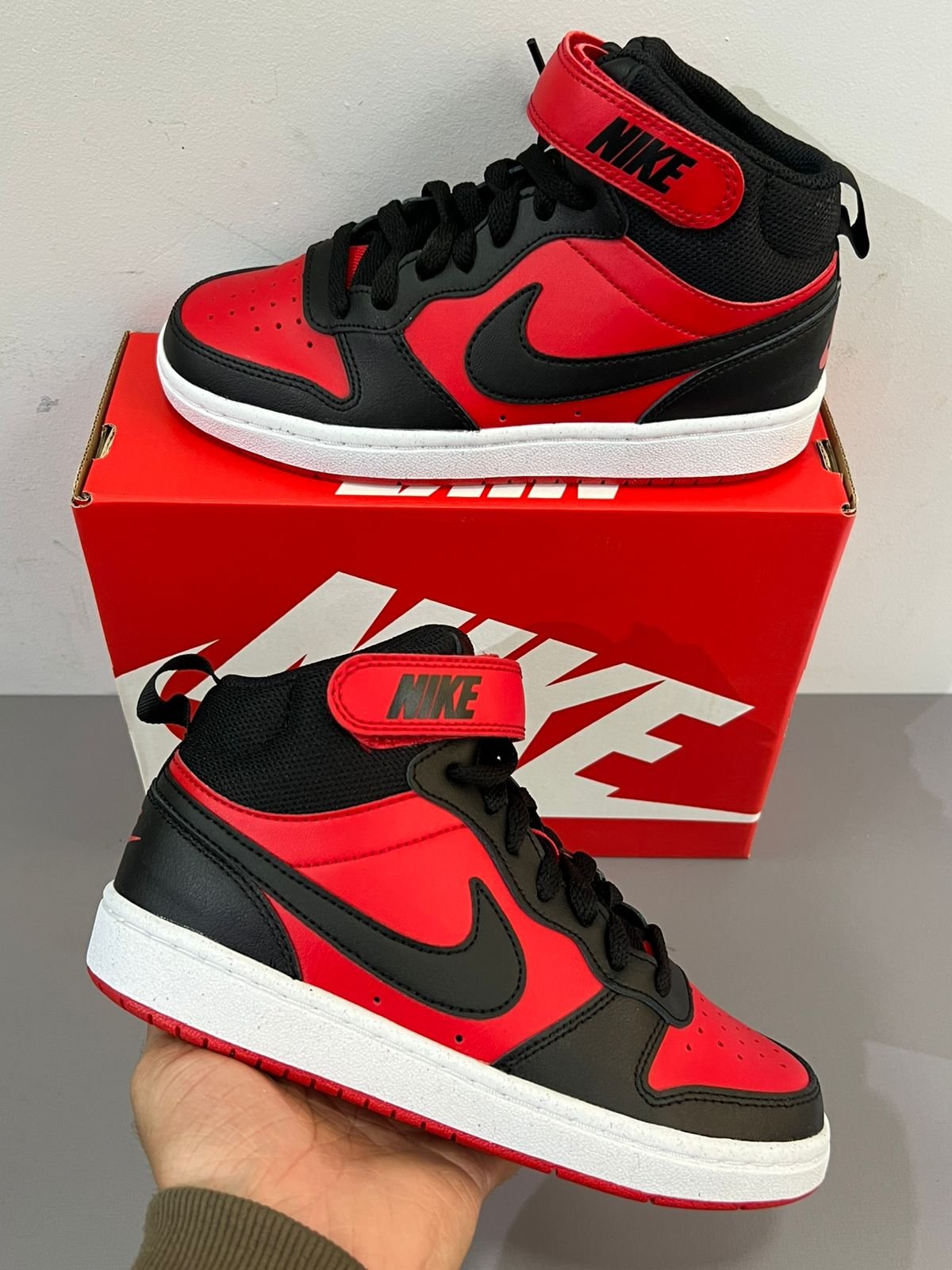 Tênis Nike Borough Mid | Soluxocaps