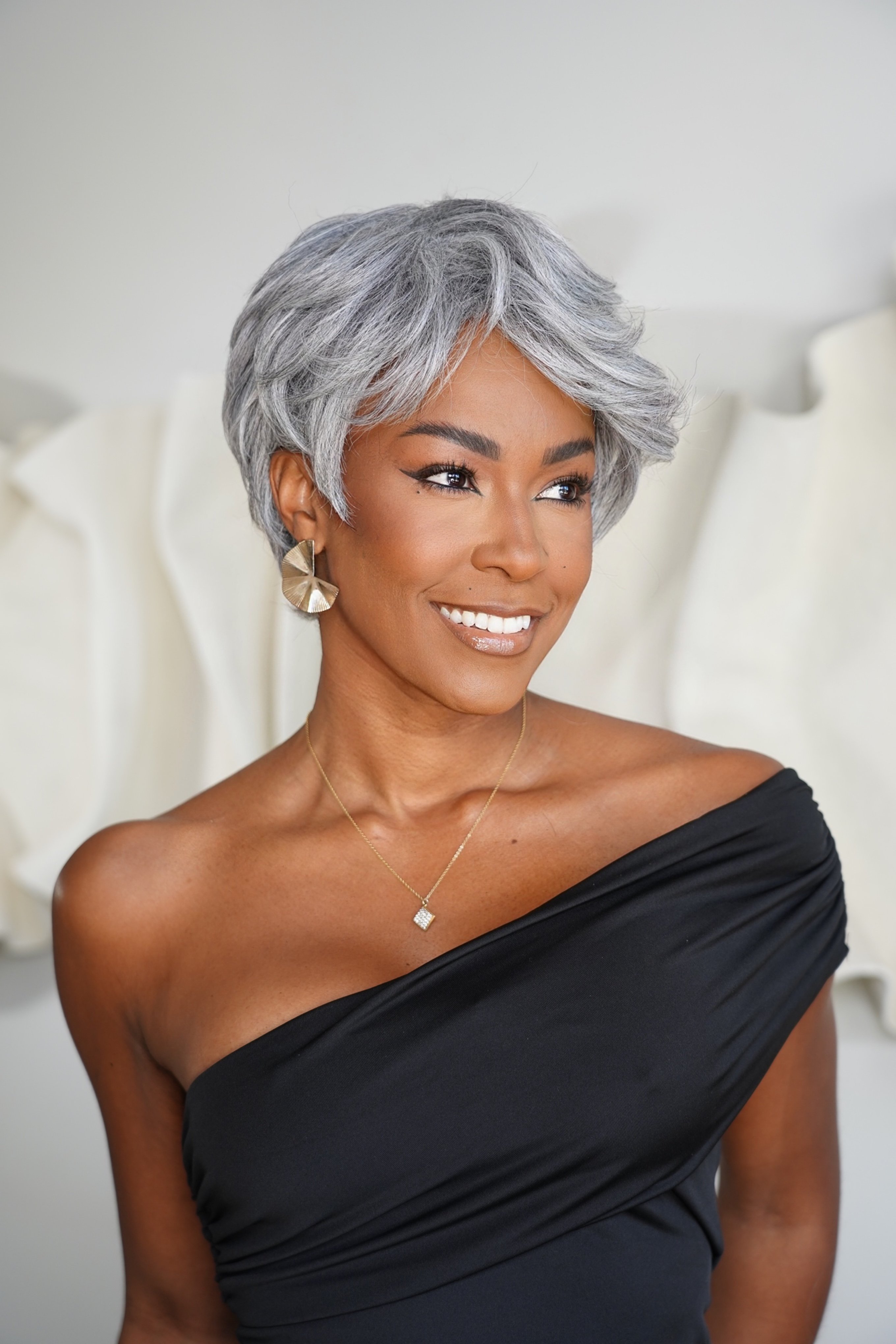 Wig Célia cor Grey - Coleção Gênesis | ITWIGS