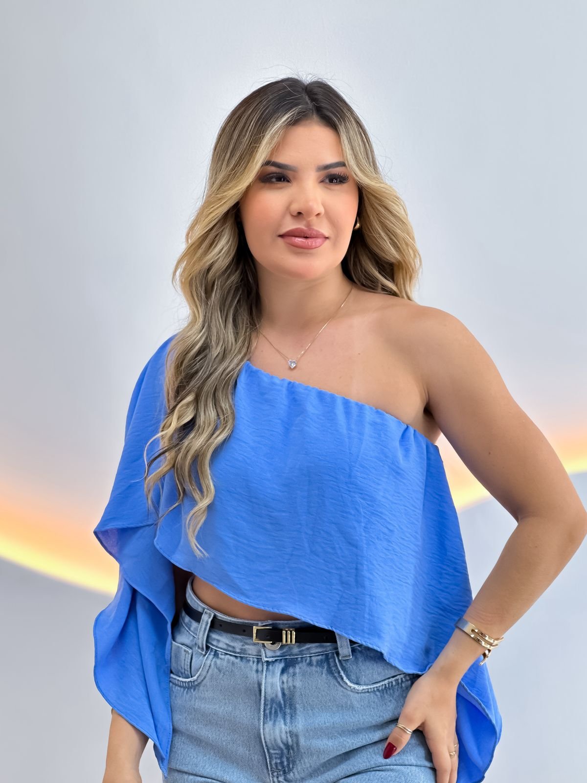 Cropped Raphaela | supervitrine