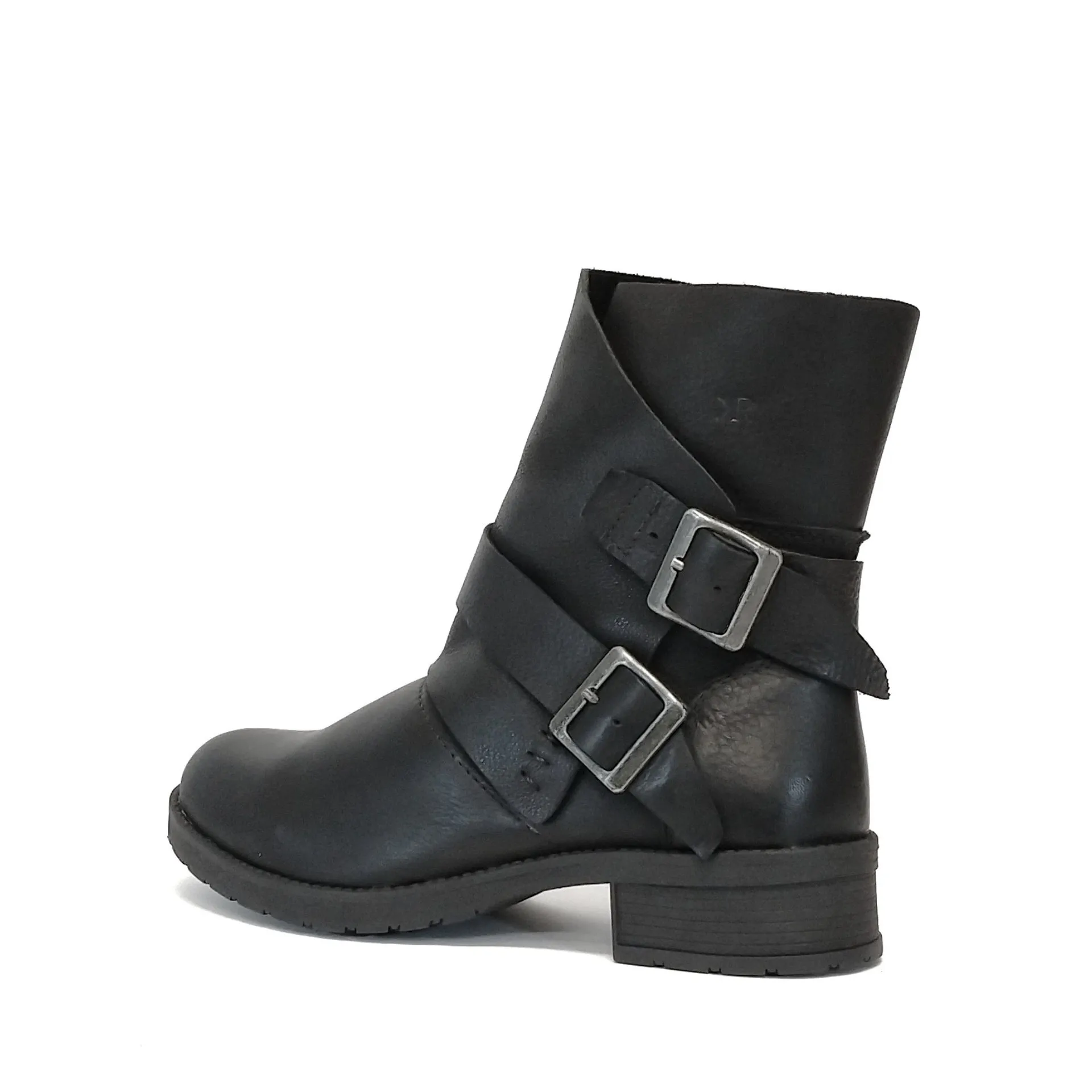 Botas Cano Curto Em Couro Legítimo | Estilo Atemporal E Conforto ...