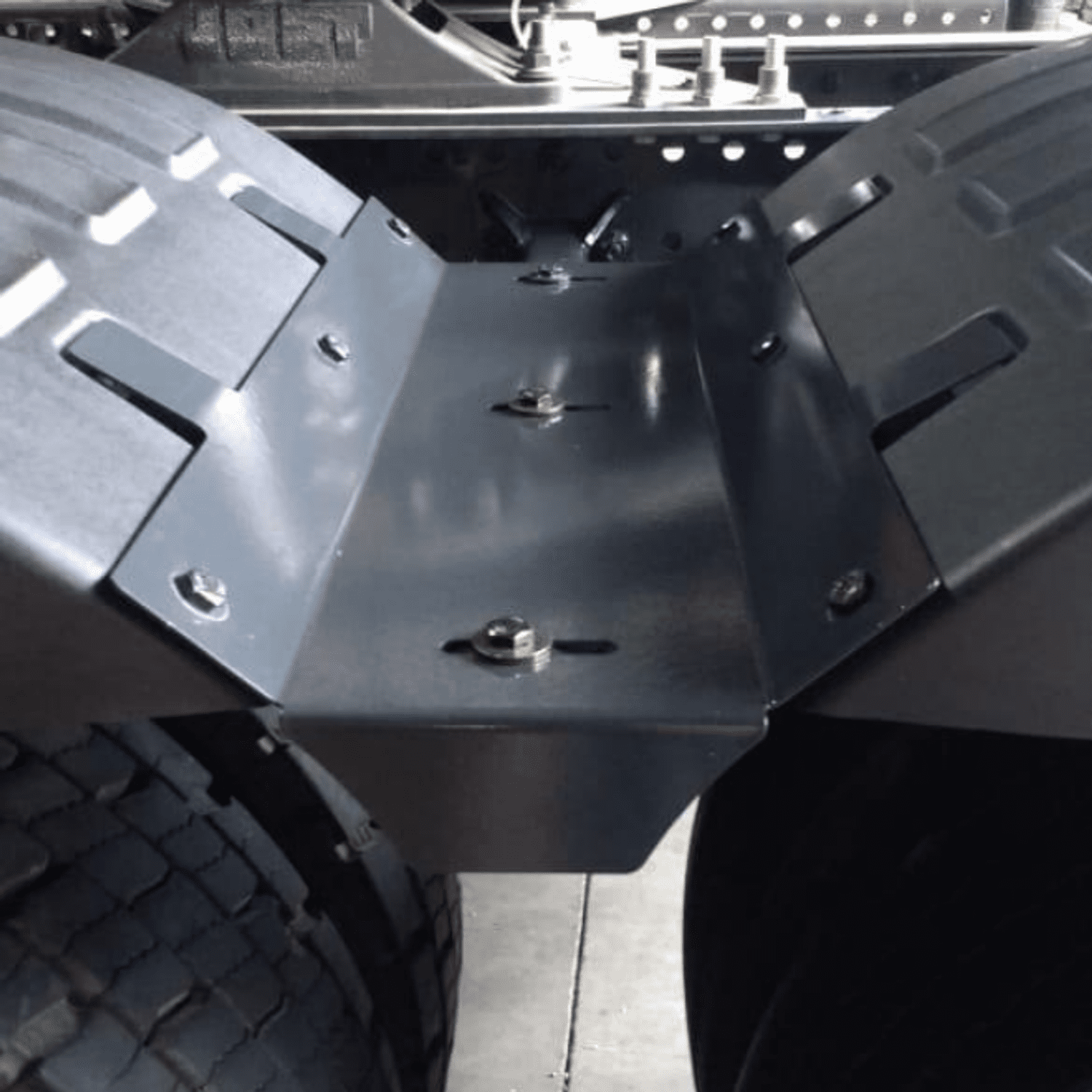 Kit Adaptação Para-lama Volvo FH 2015 em diante | Campagnaro