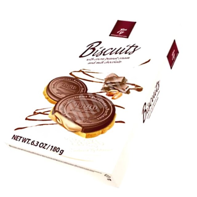 Biscoito With Cocoa Peanut Cream And Milk Chocolate - Tago - Polônia ...