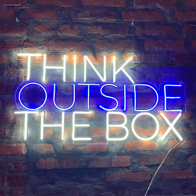 Neon Led - THINK OUTSIDE THE BOX | Atacado Neon