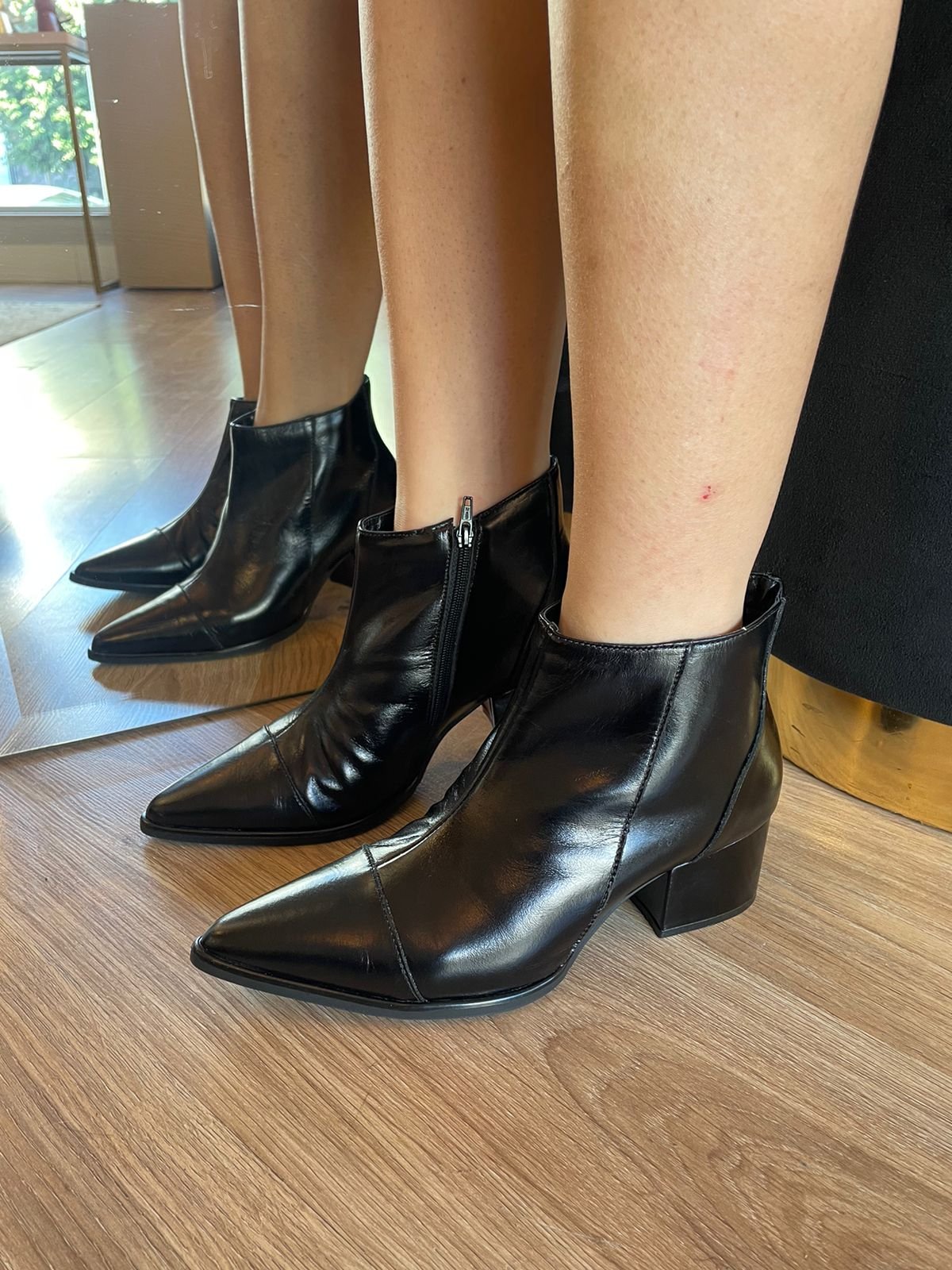 BOTA COURO CANO BAIXO LUA | Voncuv Shoes