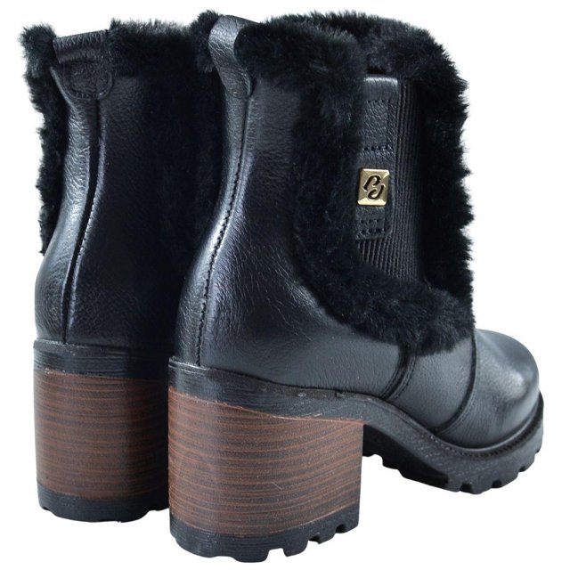 BOTA FEMININA PEGADA 281307 COM PELINHOS COURO | Loja Mond