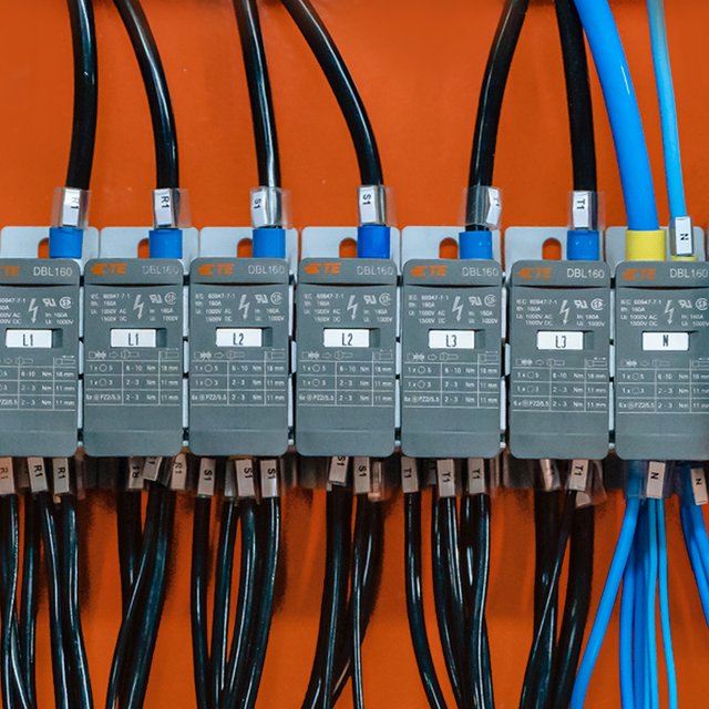 Bloco de Distribuição Multipolar 7 Posições 80A - DBL80 | Heldt ...