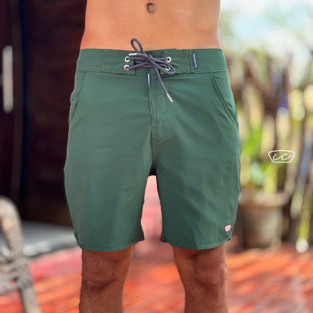 Boardshort Vila Retrô - Verde Militar | Vila Costeira