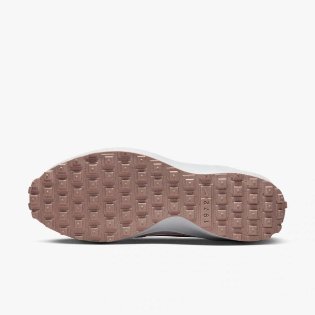 Tênis Nike Waffle Debut DH9523 | Lojas Tisott - Adidas, Nike, New ...