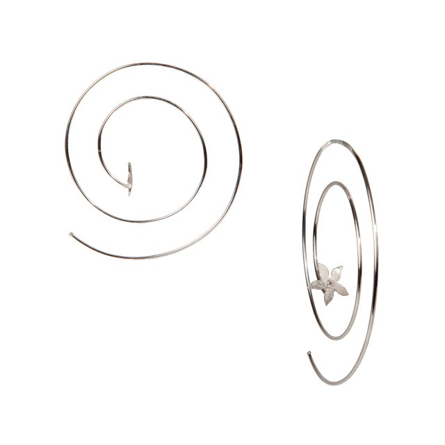 Argola Espiral Flor | Jota Design Joias