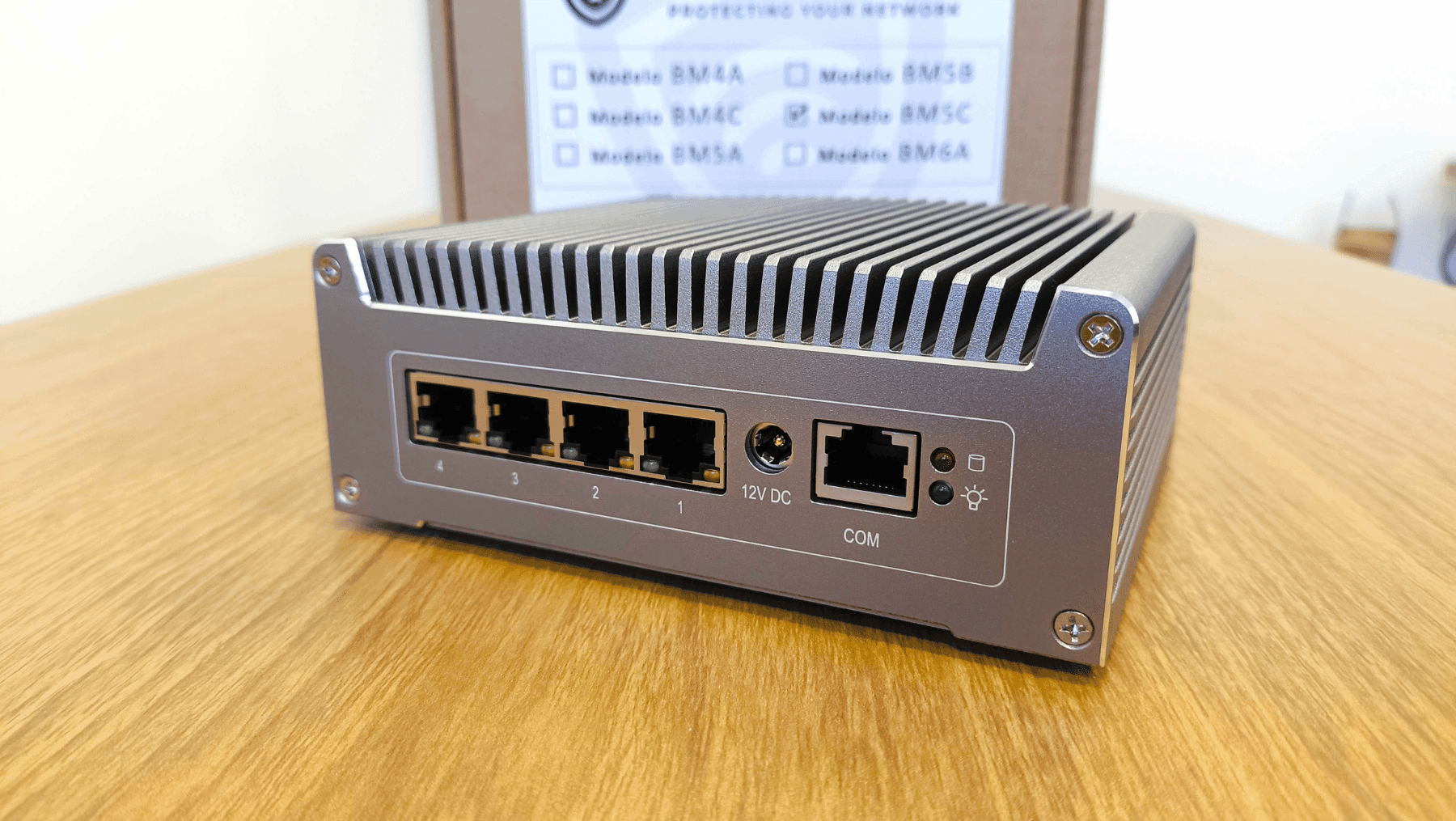 Appliance Firewall OPNsense com AES-NI BM5C+ Extreme 4 Portas Gigabit ...