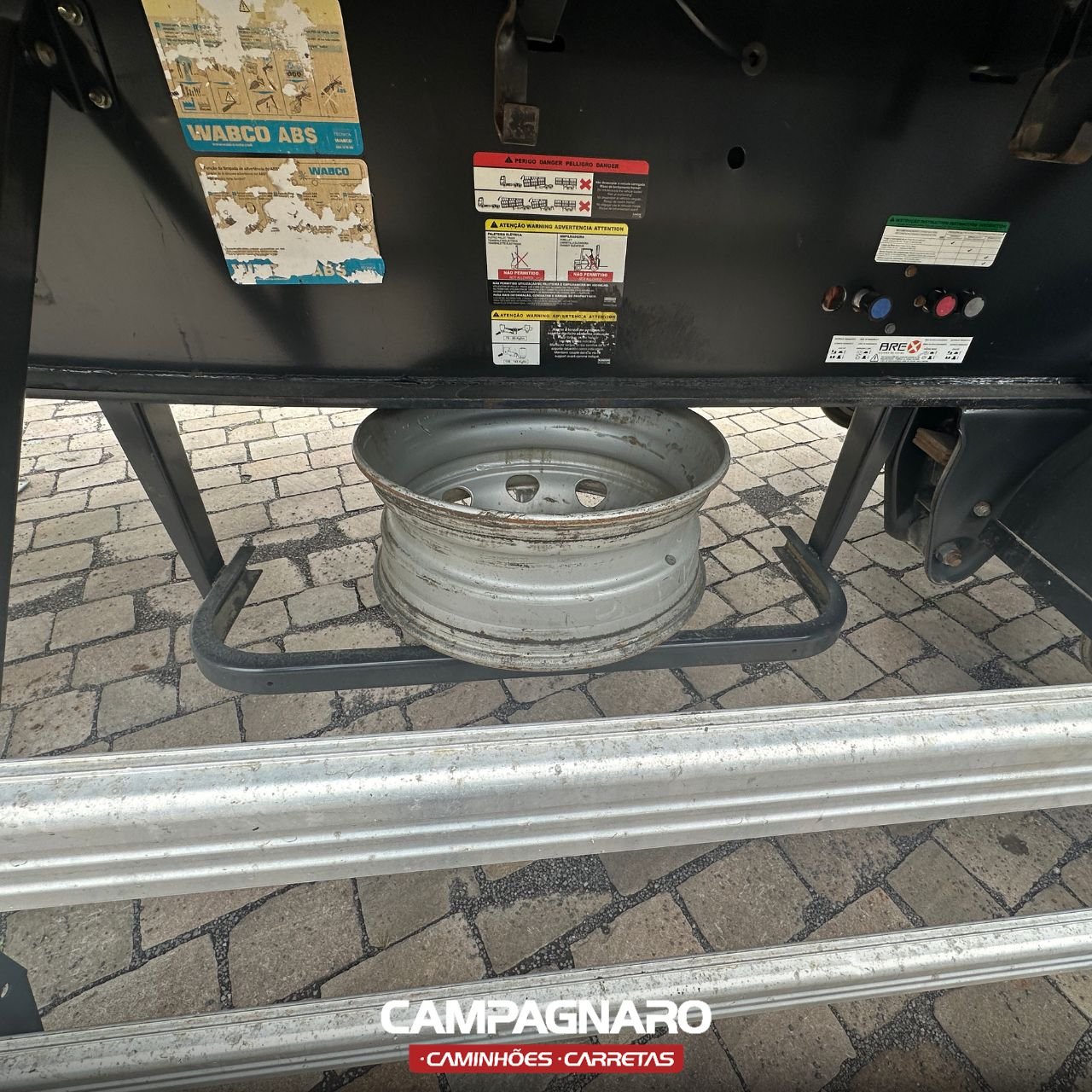 Carreta Randon Bitrem Graneleiro Cinza - 2021 | Campagnaro