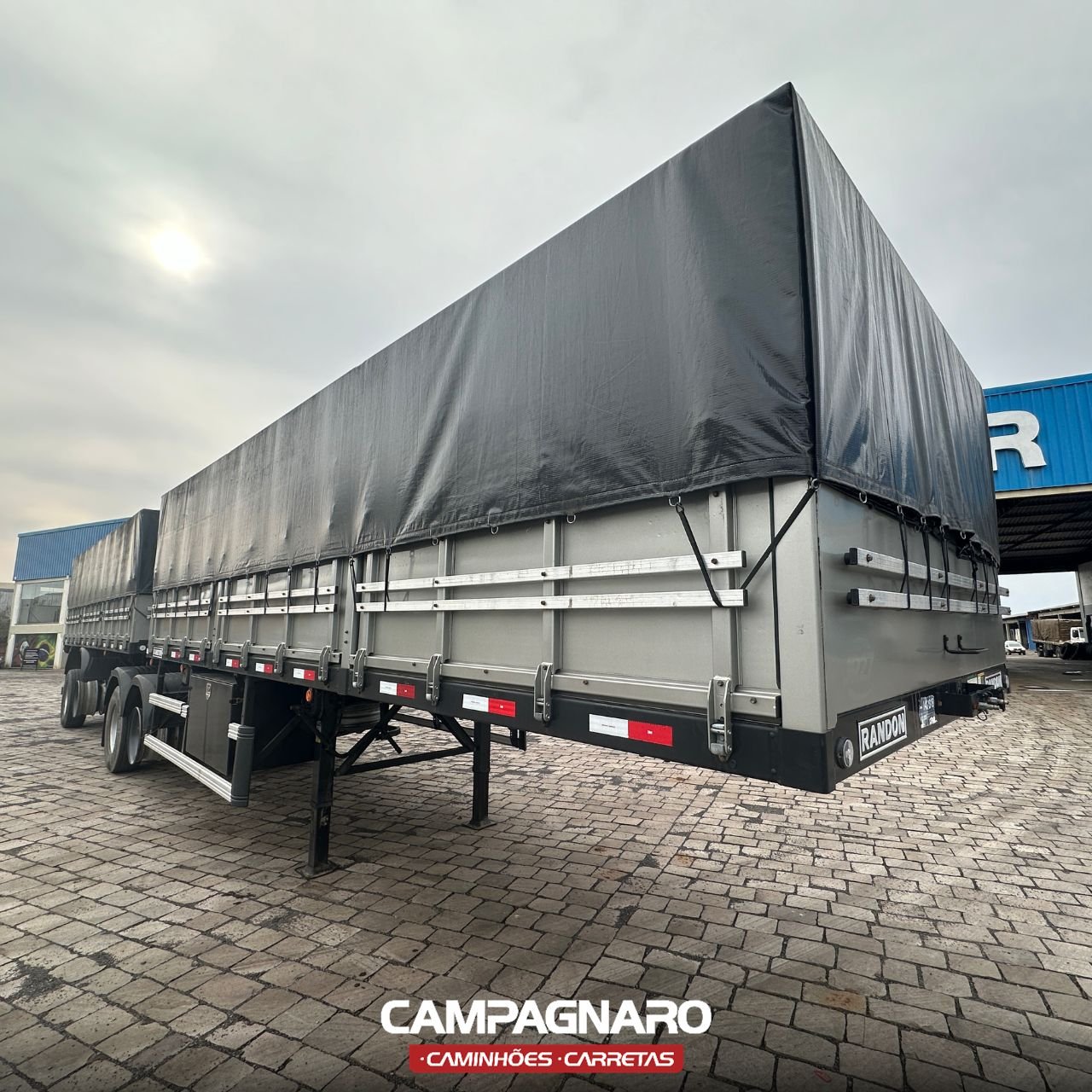 Carreta Randon Bitrem Graneleiro Cinza - 2021 | Campagnaro