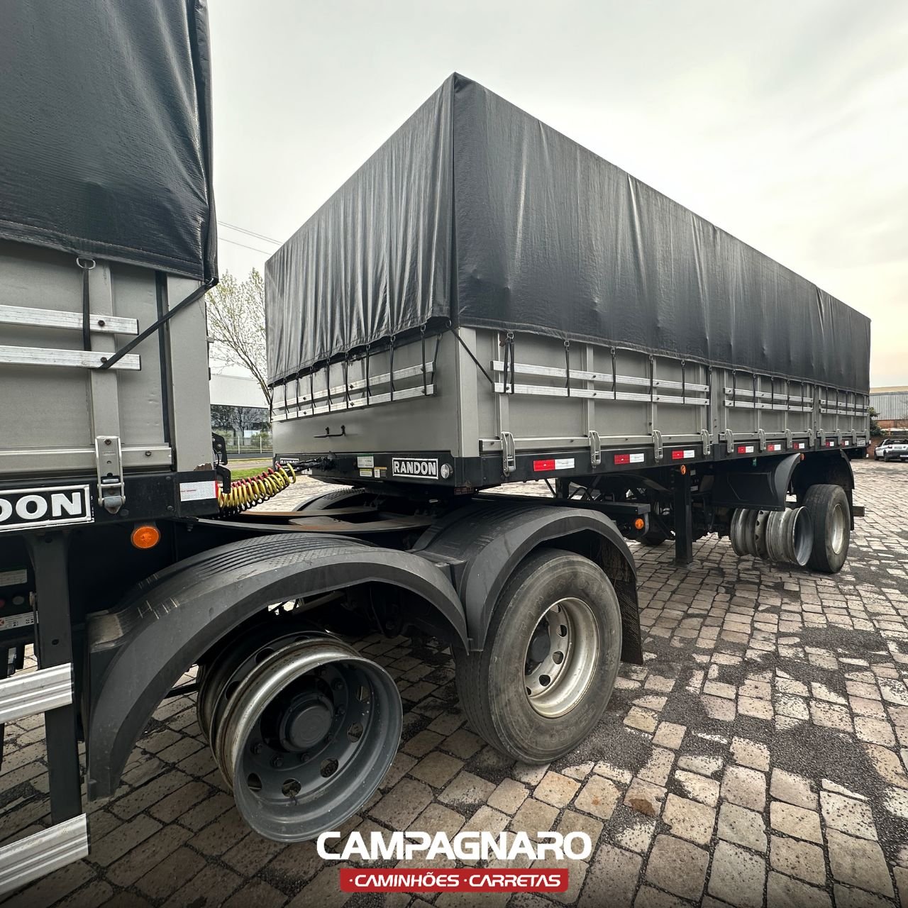 Carreta Randon Bitrem Graneleiro Cinza - 2021 | Campagnaro