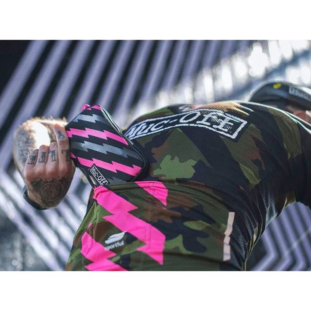 Carteira Case Muc-Off Essentials | Tech Team Bikes