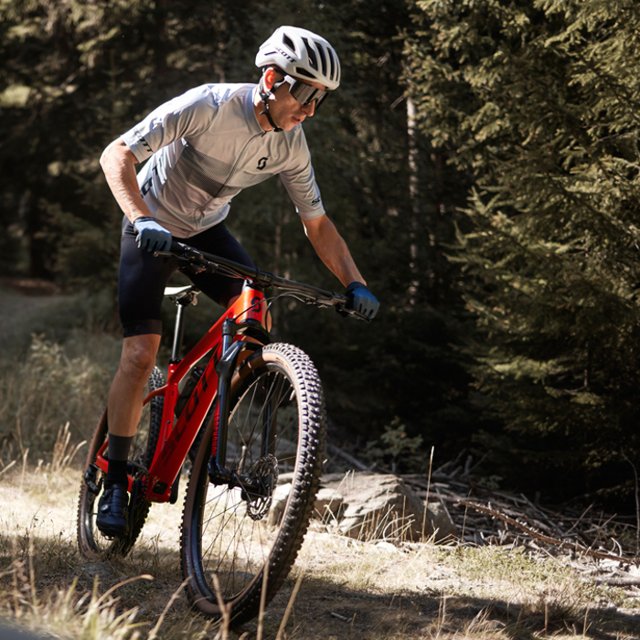 Bicicleta Scott Scale 940 Red 2023 | Tech Team Bikes