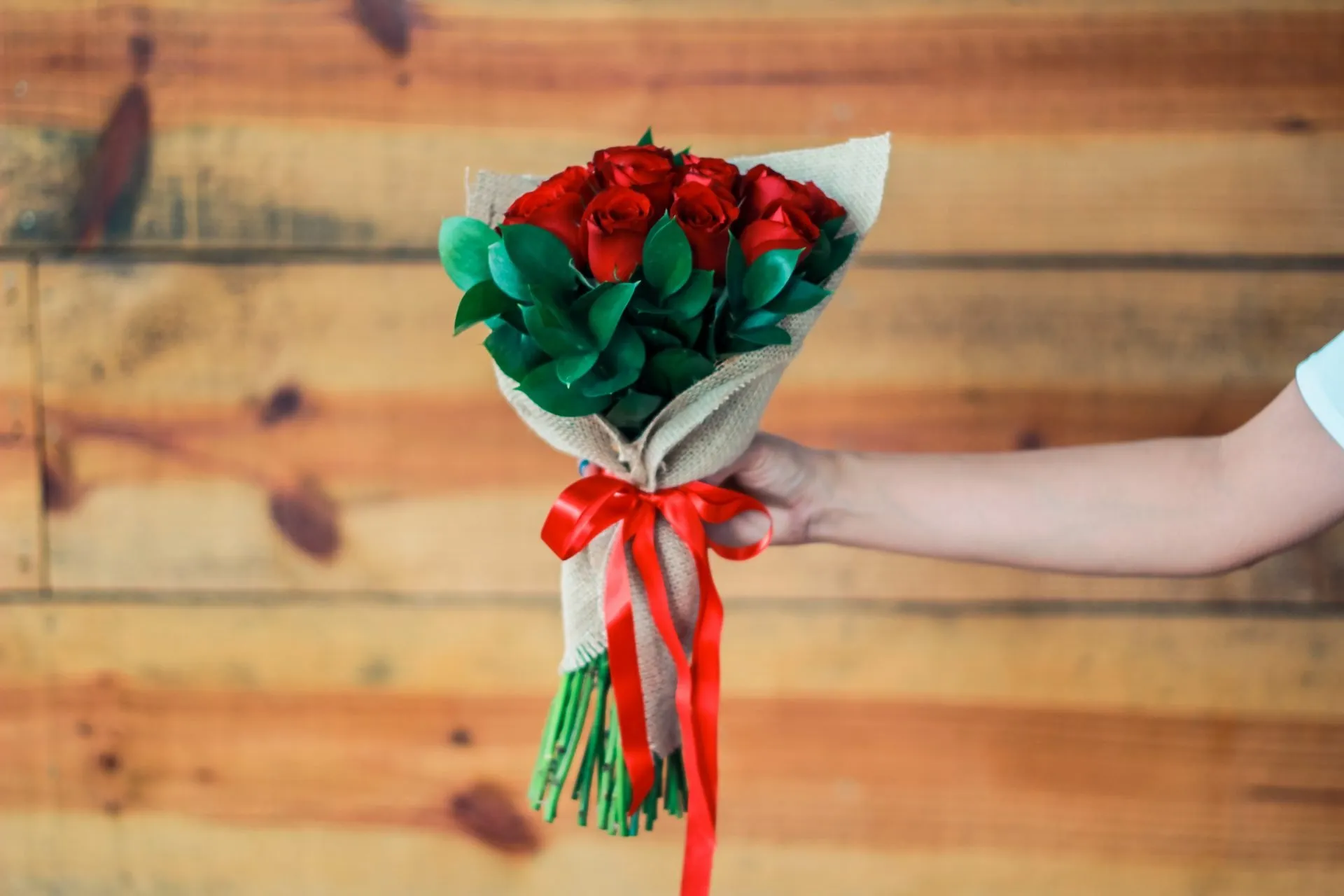 Arranjo de Rosas Vermelhas – Eu Te Amo | Winterflor Arranjo de Rosas Vermelhas – Eu Te Amo | Winterflor