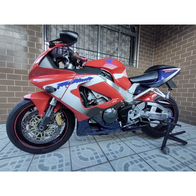 Honda CBR 929 RR Fireblade | Classificado Vintage riders