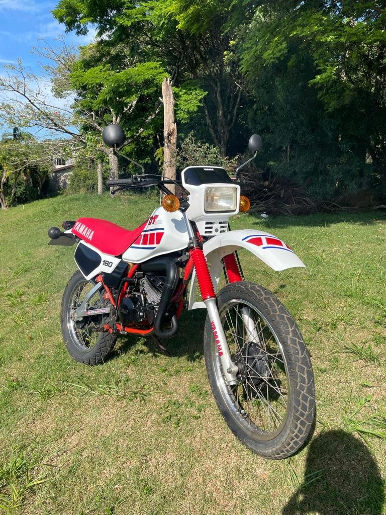 Yamaha DT 180 | Classificado Vintage riders
