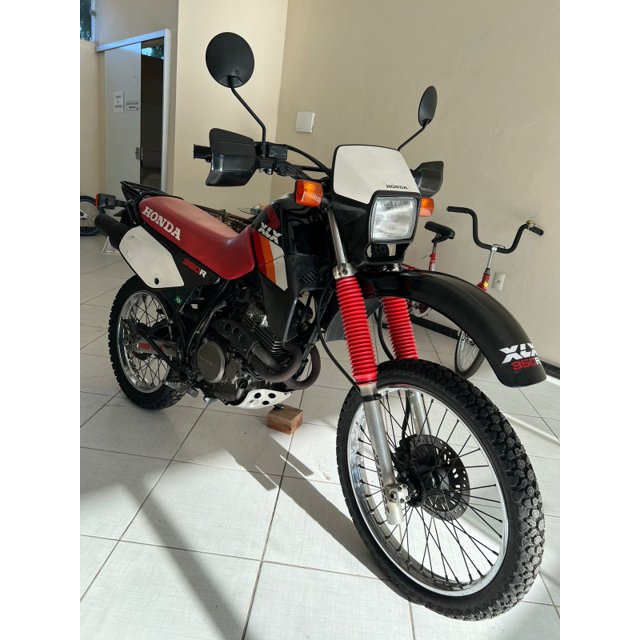 Honda XLX 350 cc | Classificado Vintage riders