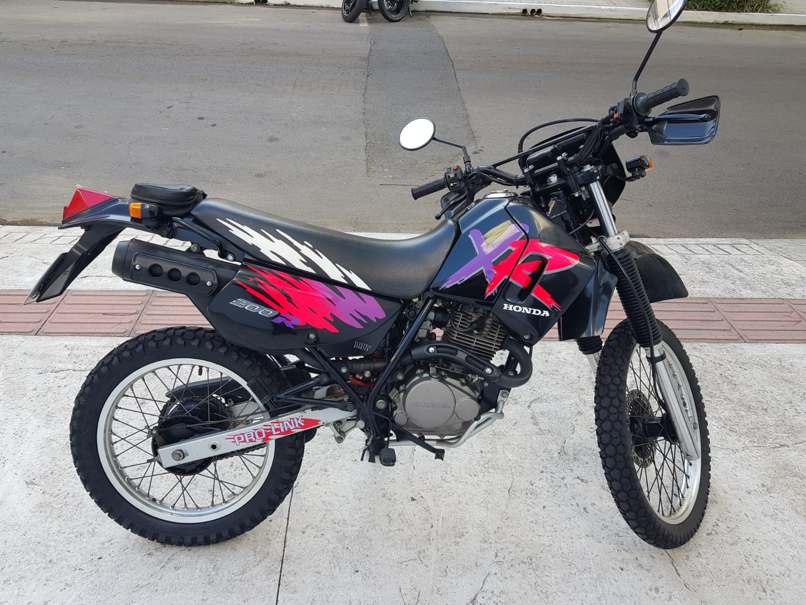 Honda XR 200 R | Classificado Vintage riders